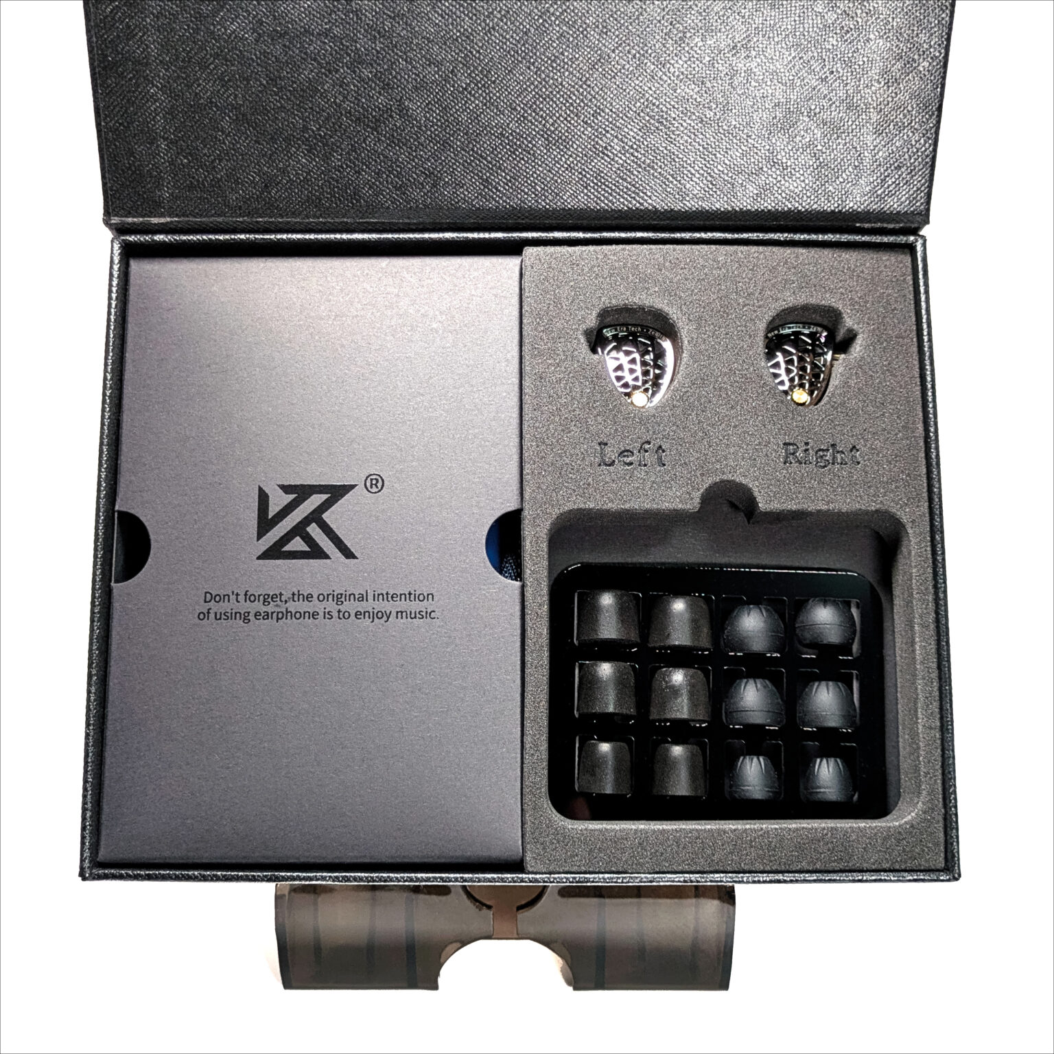 KZ『Zenith』レビュー。新ドライバーと開放型イヤホンが描く新時代の音。 | Sat03 Labs